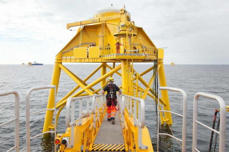 Offshore Wind Foundation Solutions - ITW Performance Polymers